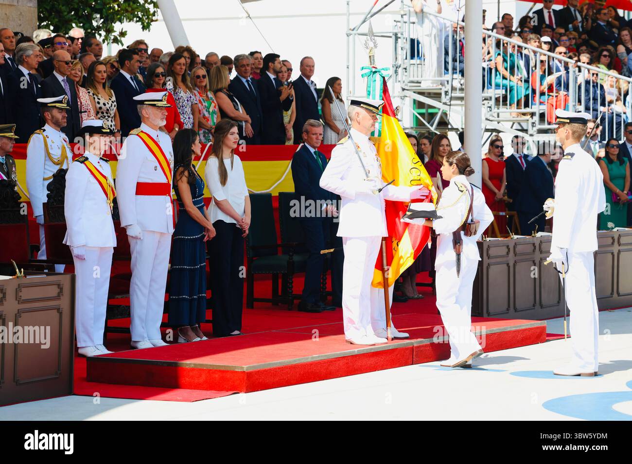 Spanish King Felipe VI and Princess Leonor de Borbon attending the Flag ...