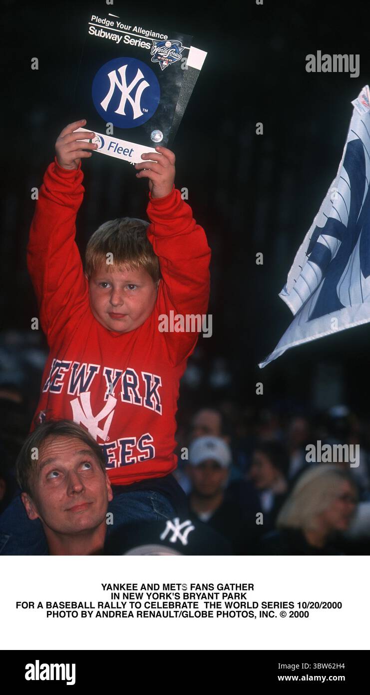 Jan. 1, 2011 - YANKEE AND METS FANS GATHER .IN NEW YORK'S BRYANT PARK ...