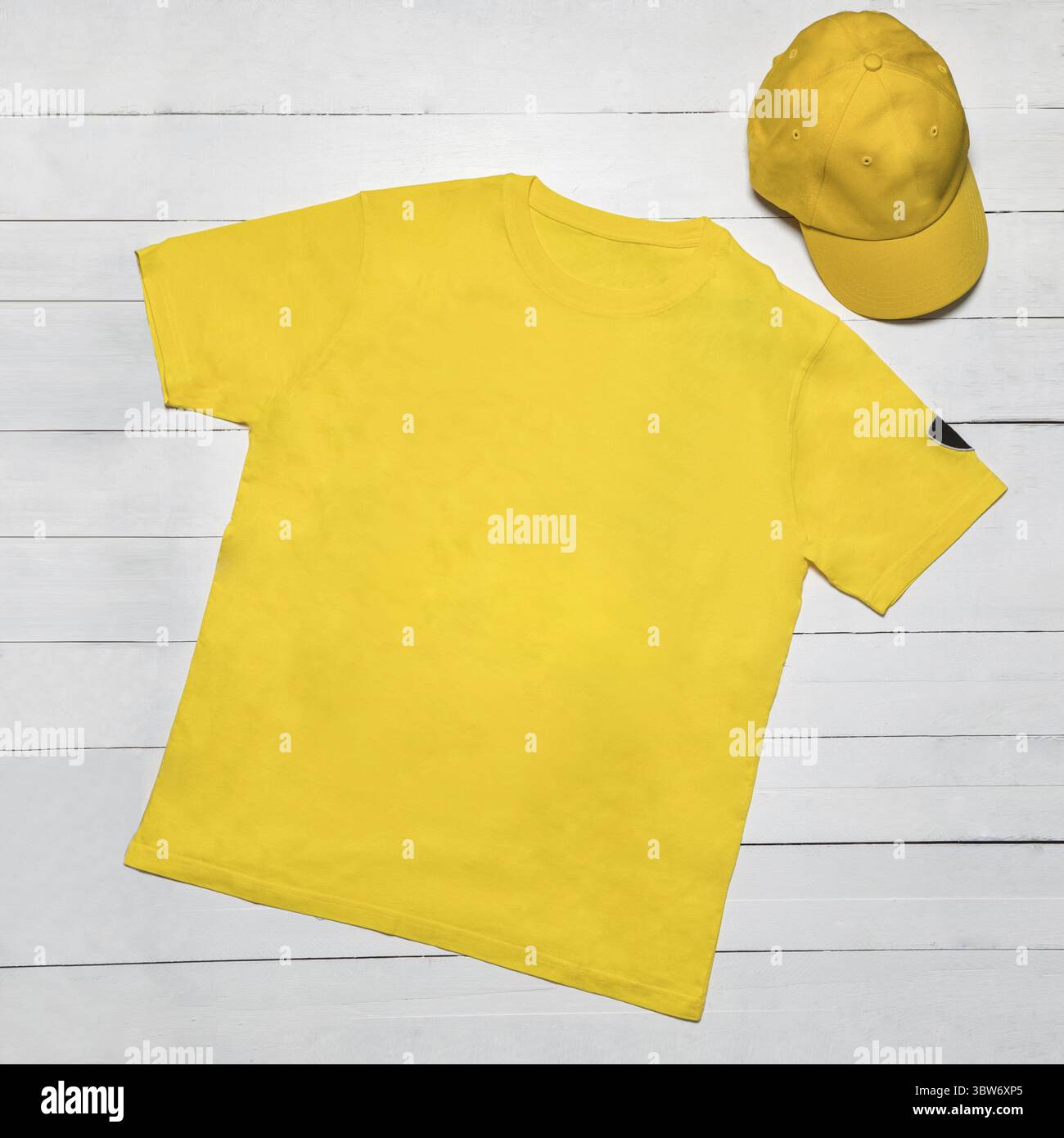 Man in bright yellow shirt hi-res stock photography and images - Alamy