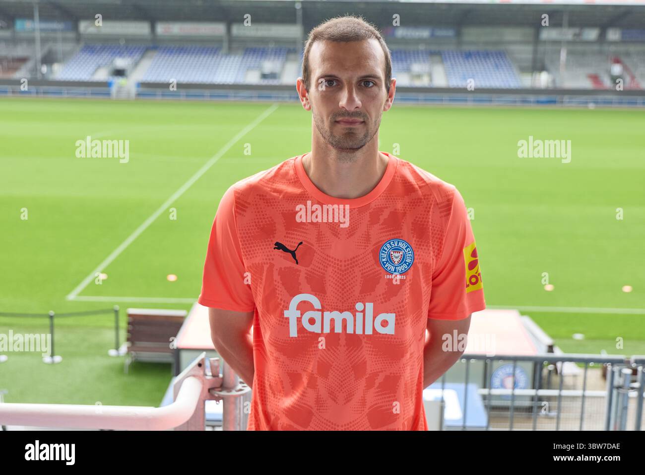 16 July 2025, Schleswig-Holstein, Kiel: Soccer: Bundesliga 2, Marcel ...