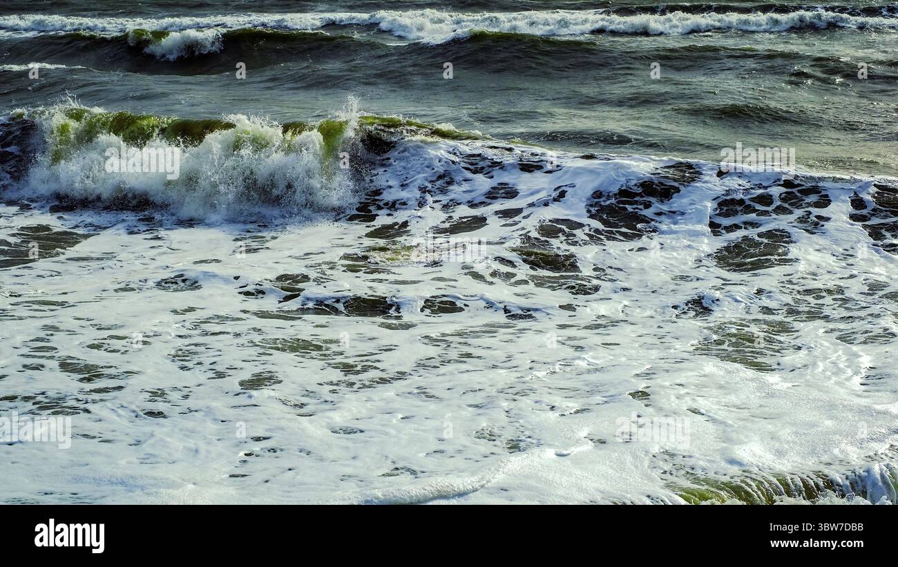 Aerial view ocean storm waves hi-res stock photography and images - Alamy