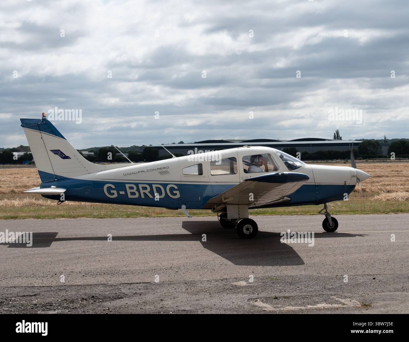 Piper PA-28-161 Cherokee Warrior II at Wellesbourne Airfield ...
