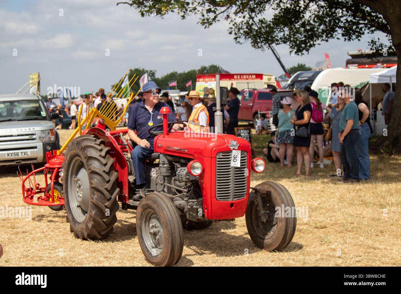 Classic tractor show hi-res stock photography and images - Alamy