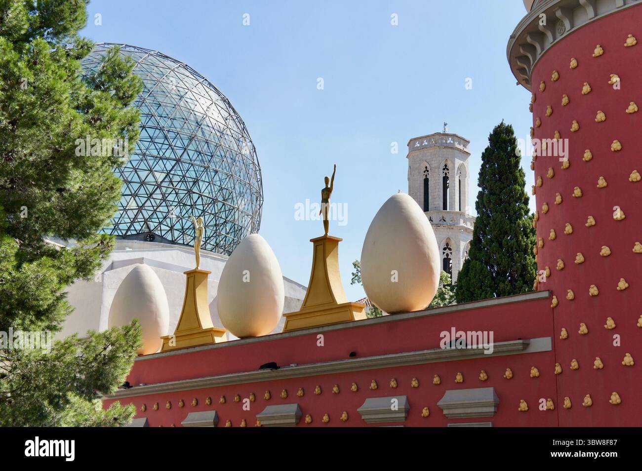 Dali modernist icon hi-res stock photography and images - Alamy