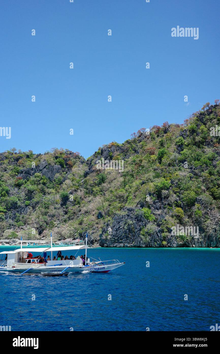 A unique design of a Filipino long-tail boat that is a signature in ...