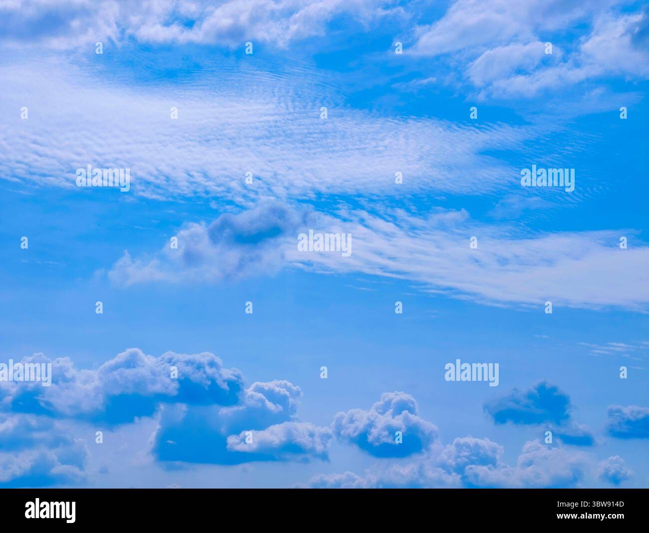 Serene Blue Sky with Fluffy Clouds – High-Quality Abstract Background ...