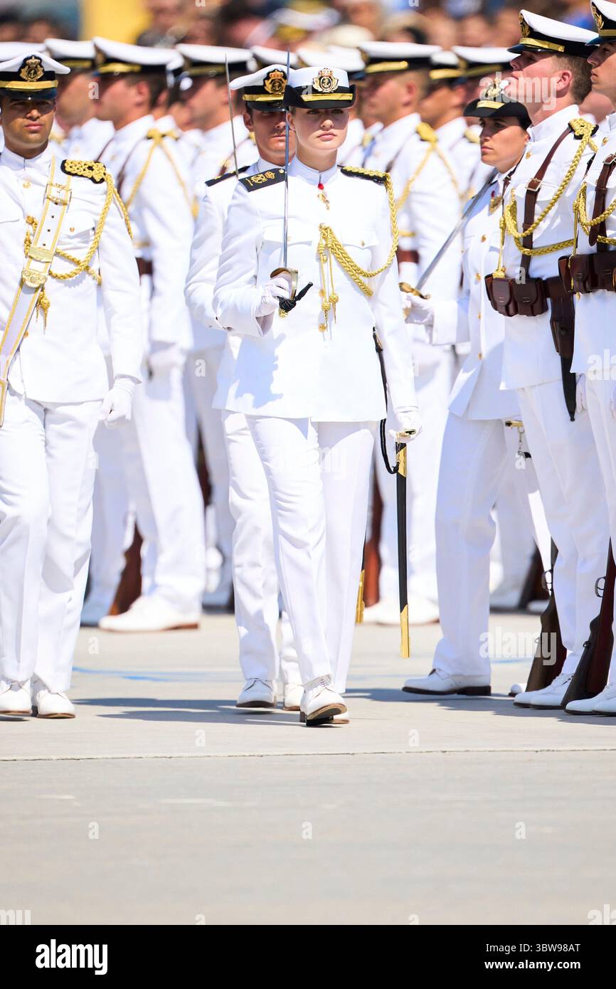 Crown Princess Leonor attends Delivery of Royal Dispatches to the new ...