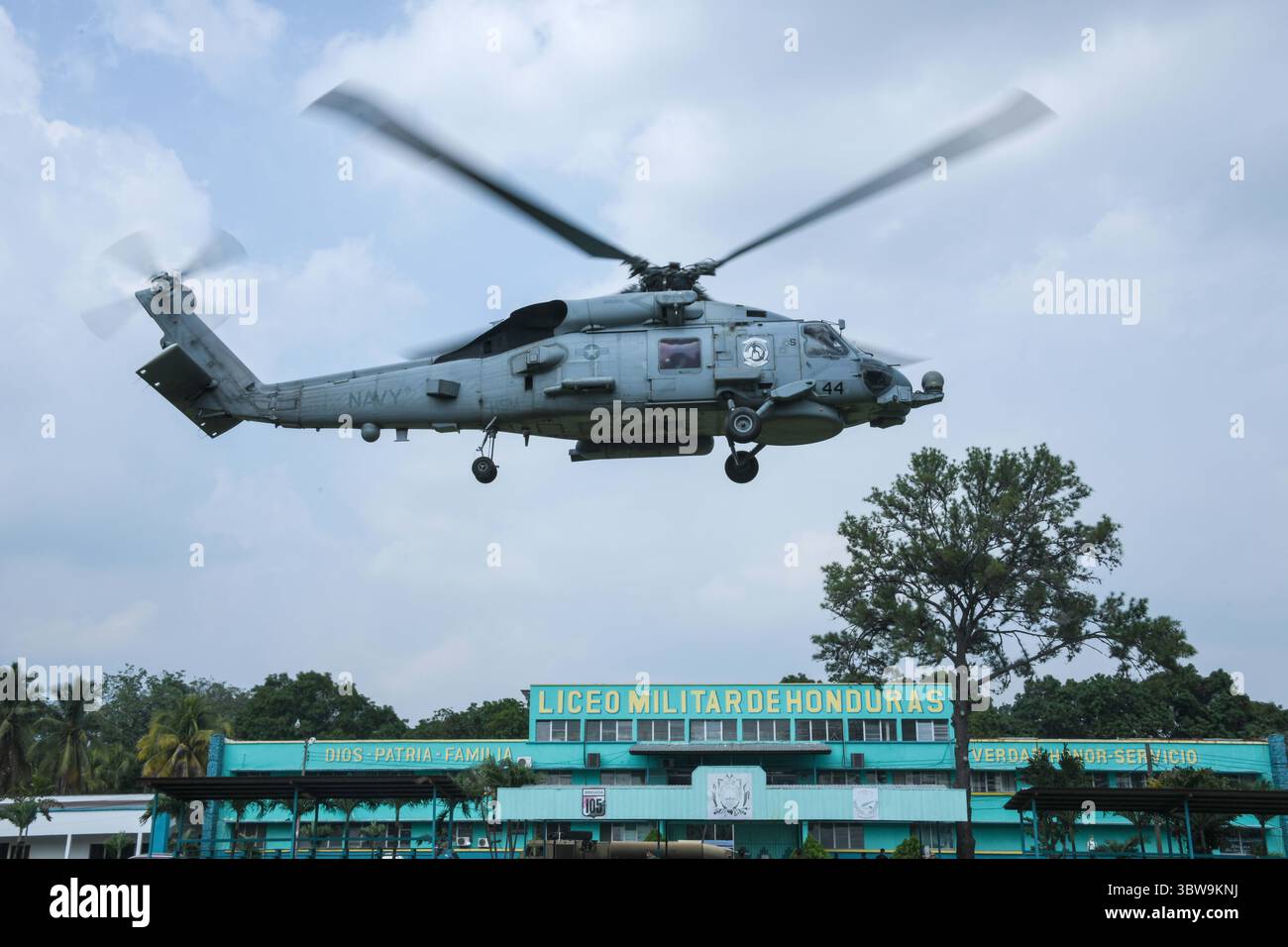 November 13, 2020 - San Pedro Sula, Honduras - U.S. Navy MH-60R Seahawk ...