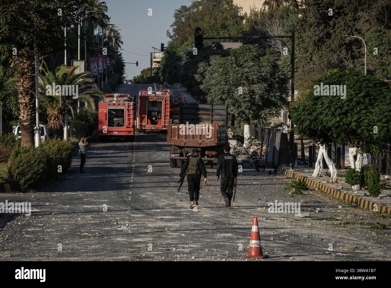 Emergency services in vicinity hi-res stock photography and images - Alamy