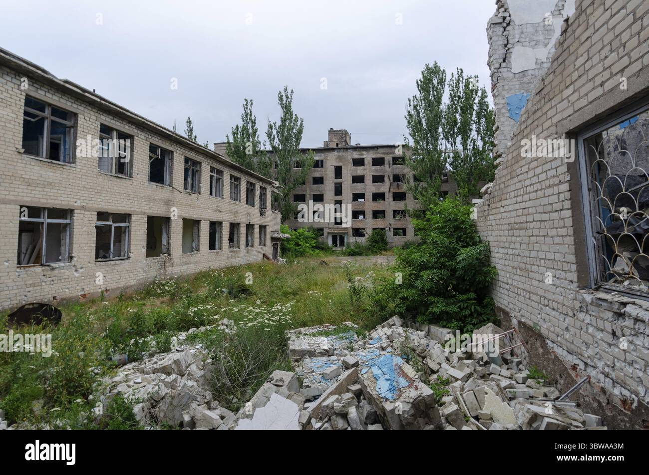 Inside a destroyed school in war Ukraine Stock Photo - Alamy