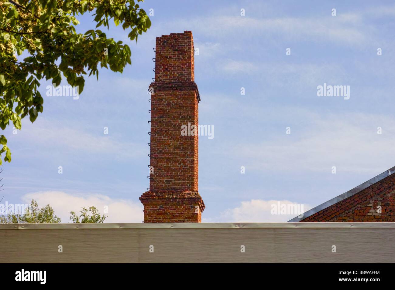 Old house big chimney hi-res stock photography and images - Alamy
