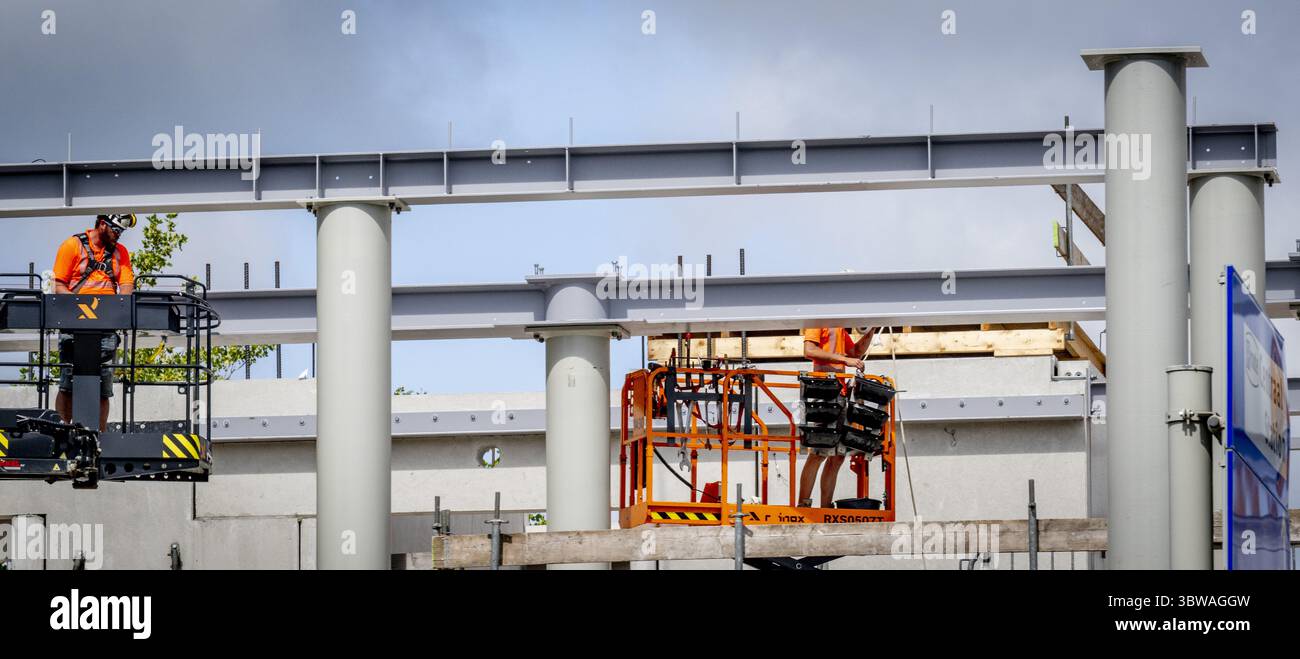 THE HAGUE - Building new construction ANP /HOLLANDSE HOOGTE /ROBIN ...
