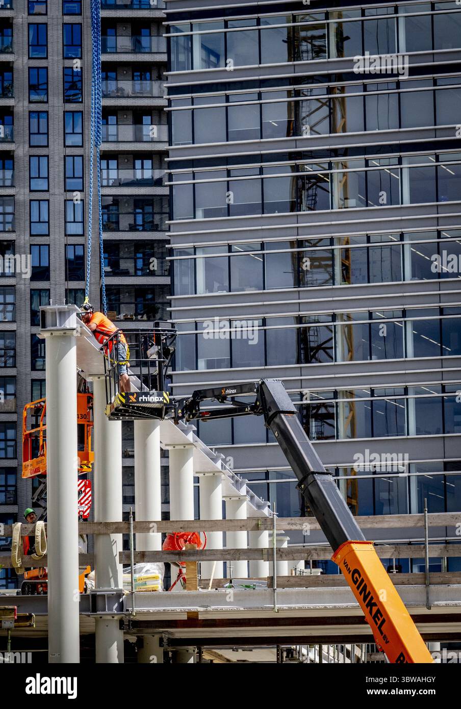 THE HAGUE - Building new construction ANP /HOLLANDSE HOOGTE /ROBIN ...