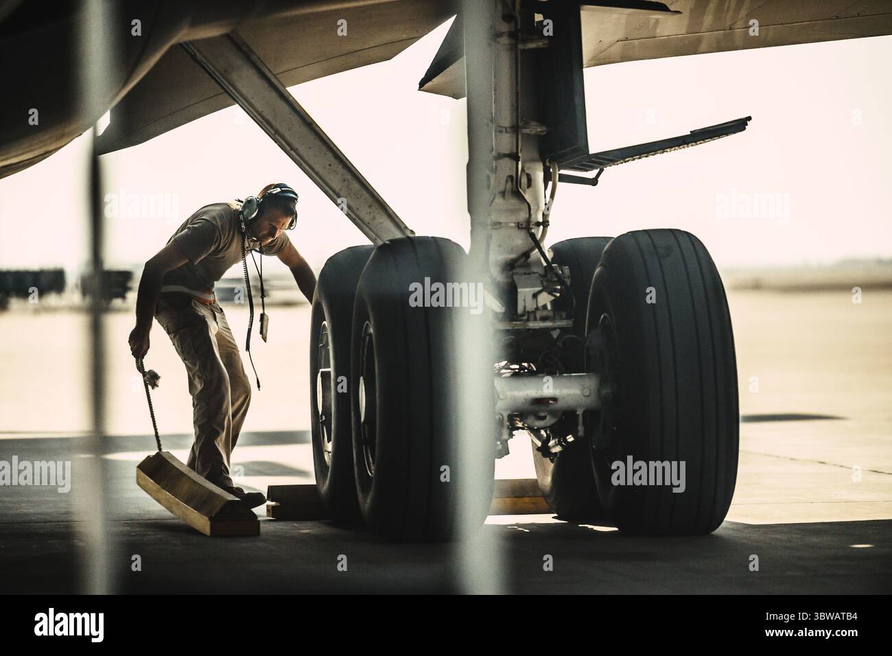 U s air force carry hi-res stock photography and images - Alamy