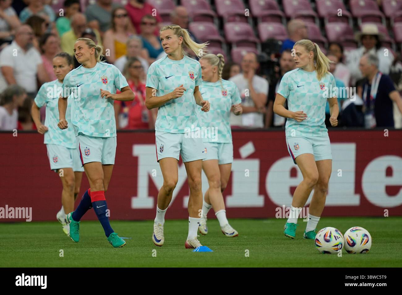 Norway players arrive ahead of their Women's Euro 2025 quarterfinals ...