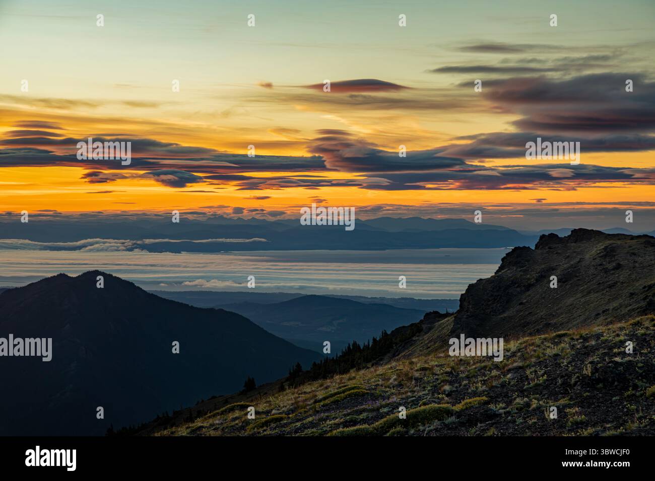 WA28517-00...WASHINGTON - Fog covered Strait of Juan de Fuca, viewed ...