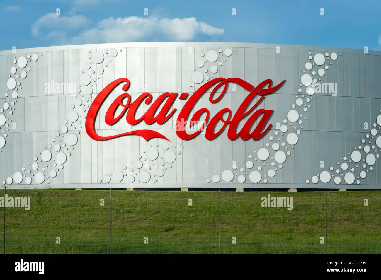 Coca-Cola Bottling Company building signage along Interstate 75 in ...