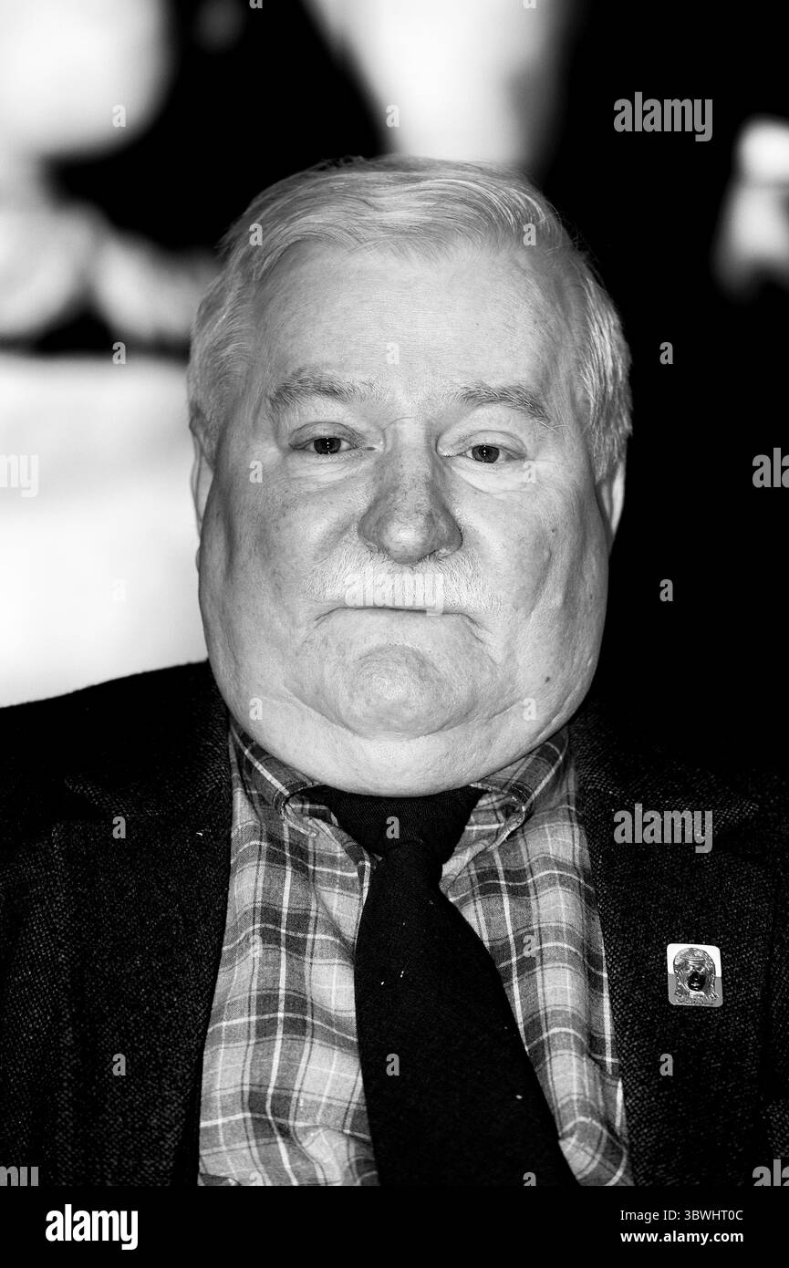 Meeting with former president Lech Walesa ( Lejba Cohne) Credit ...