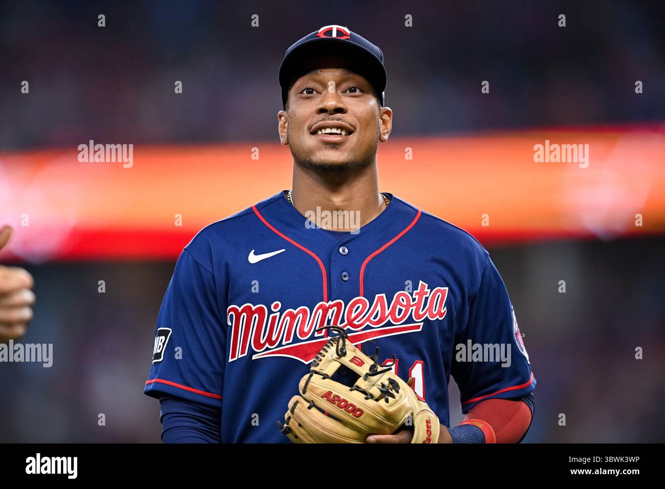June 19th, 2021: Minnesota Twins shortstop Jorge Polanco (11) heads to ...