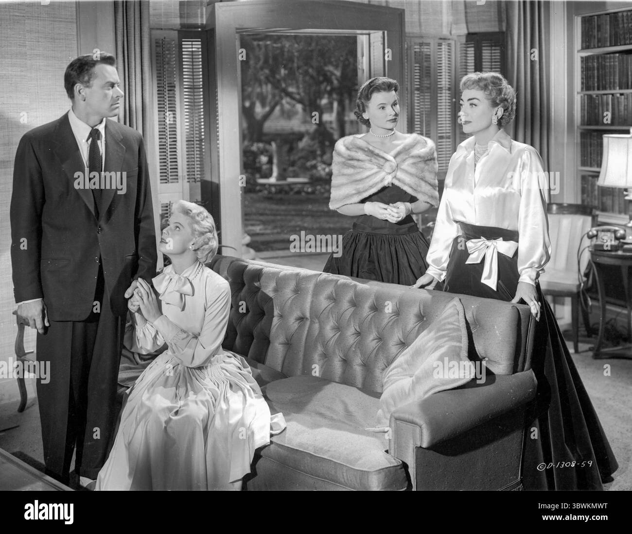 Queen bee movie scene hi-res stock photography and images - Alamy