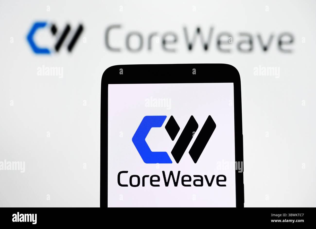 Coreweave logo hi-res stock photography and images - Alamy