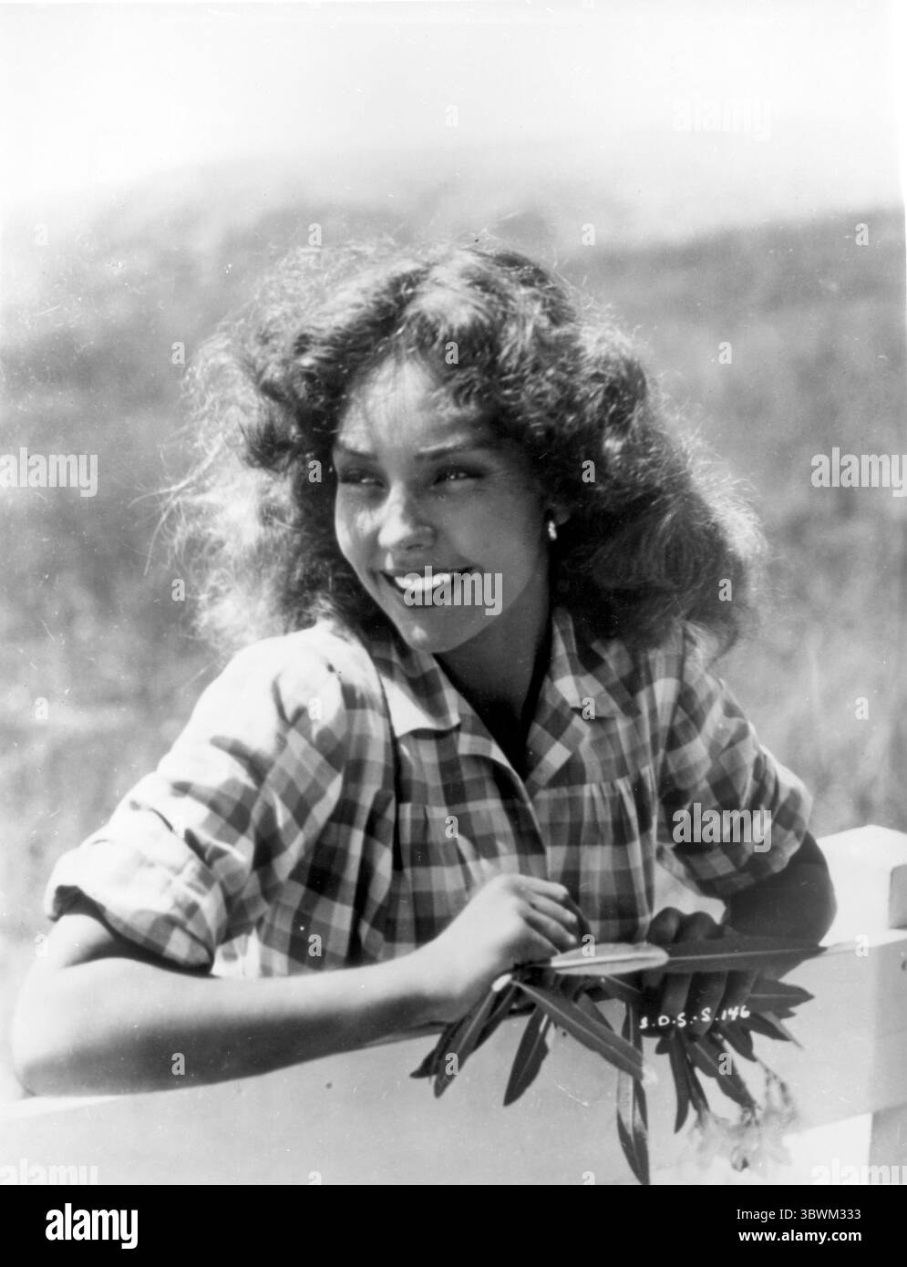 Jennifer jones portrait hi-res stock photography and images - Alamy
