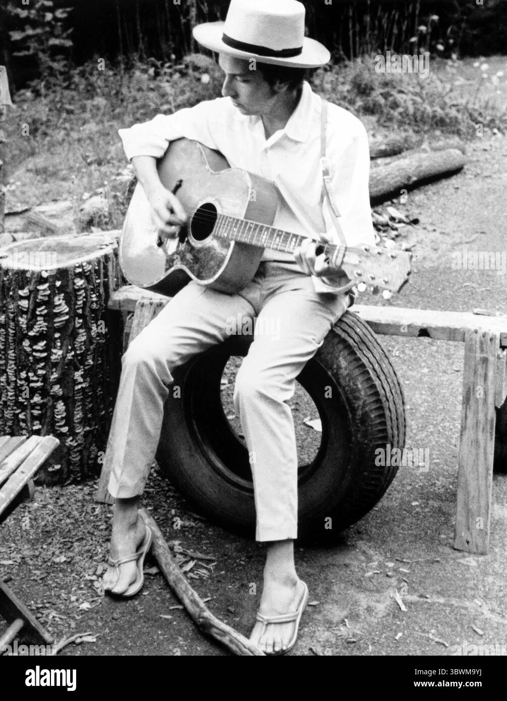 Bob long Black and White Stock Photos & Images - Alamy