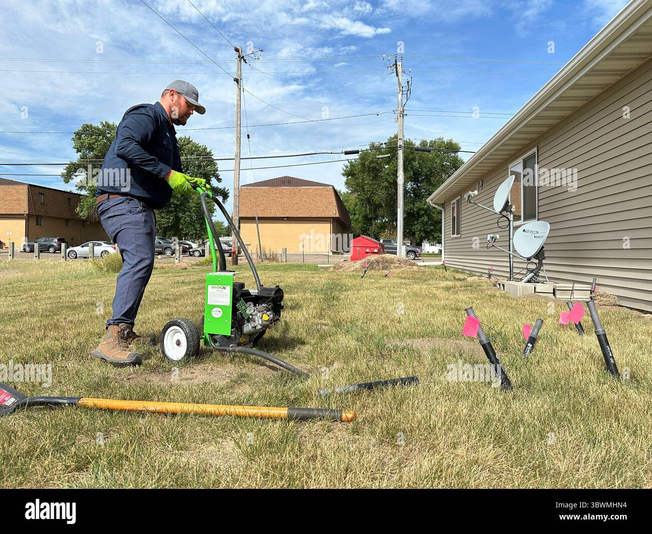 Joshua Herman pumps carbon monoxide into burrows dug by Richardson's ...