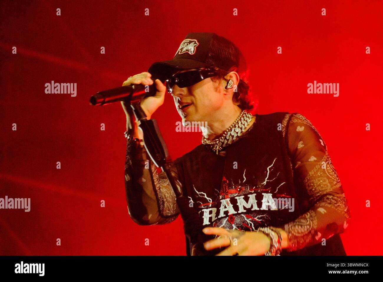 Music Concert - Irama - live 2025 Irama Bari Fiera del levante Italy ...