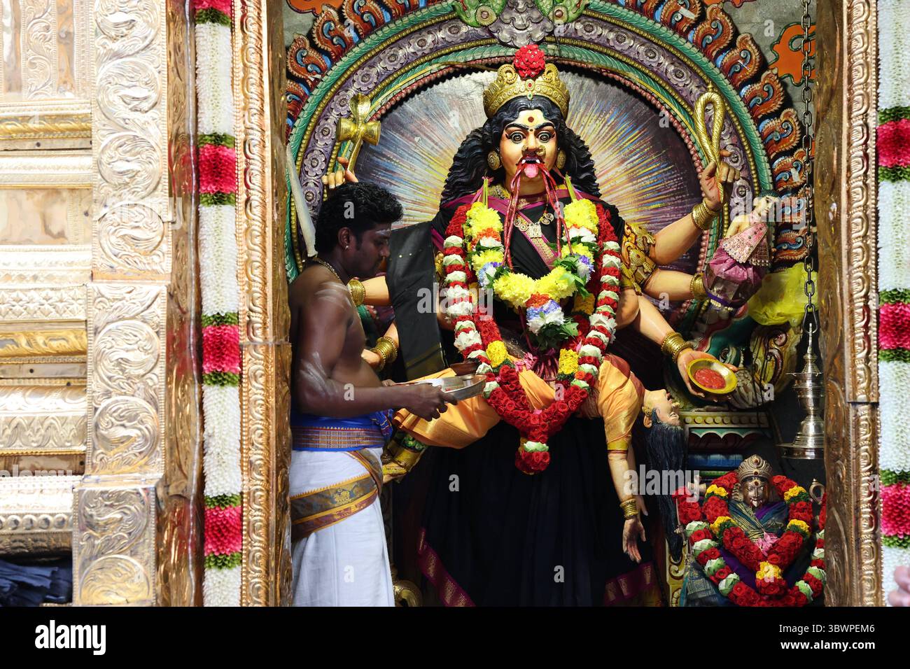 Sri Dodda Ganapathy Temple : Dodda Ganesha Temple is situated in ...