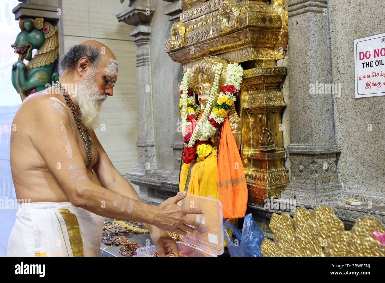 Sri Dodda Ganapathy Temple : Dodda Ganesha Temple is situated in ...