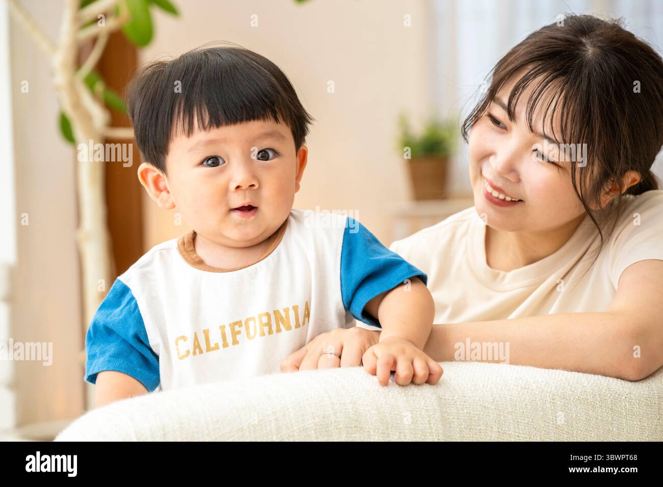 Japanese baby with mother Stock Photo - Alamy