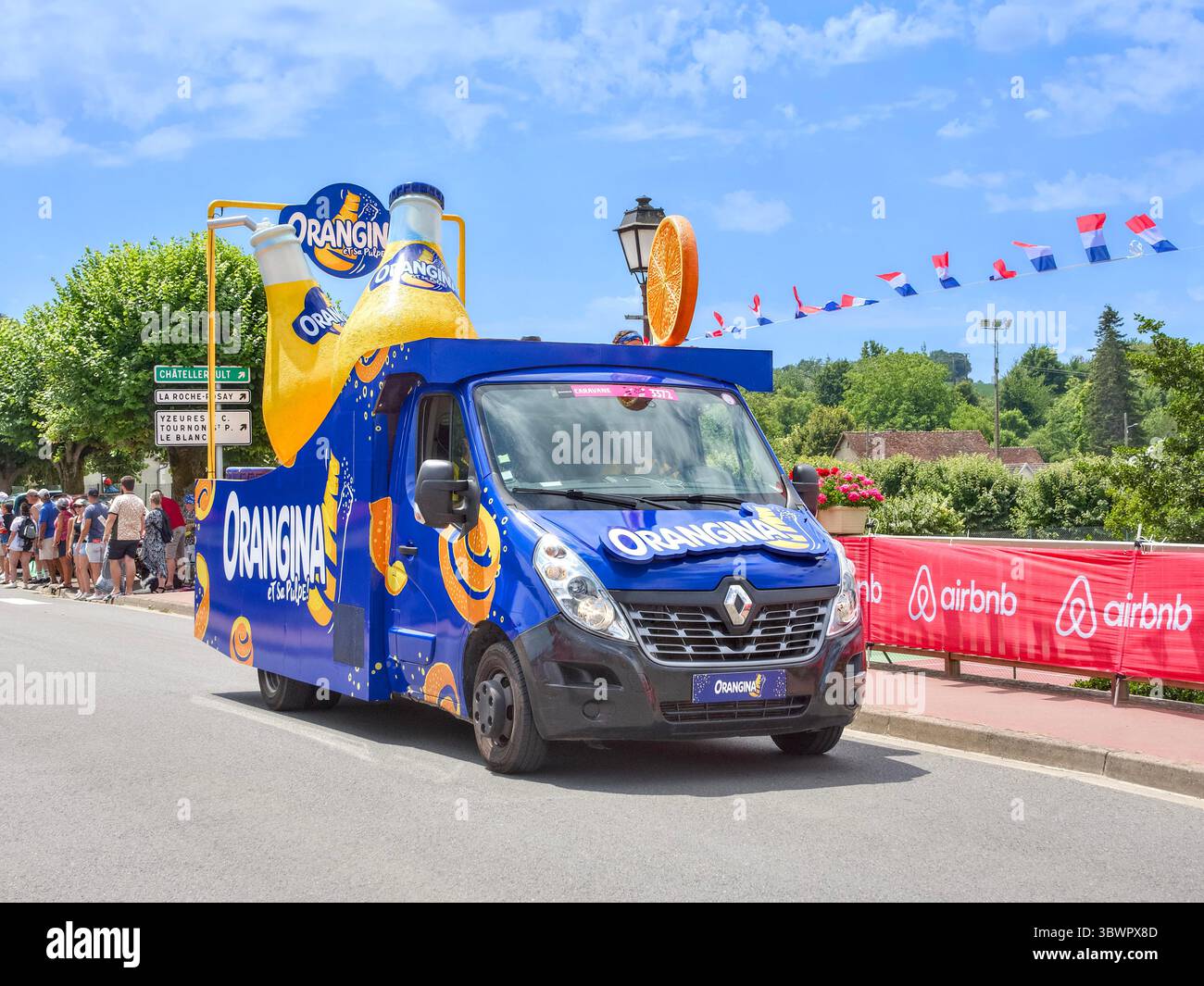 "Orangina" citrus drink advertising publicity vehicle - part of La ...