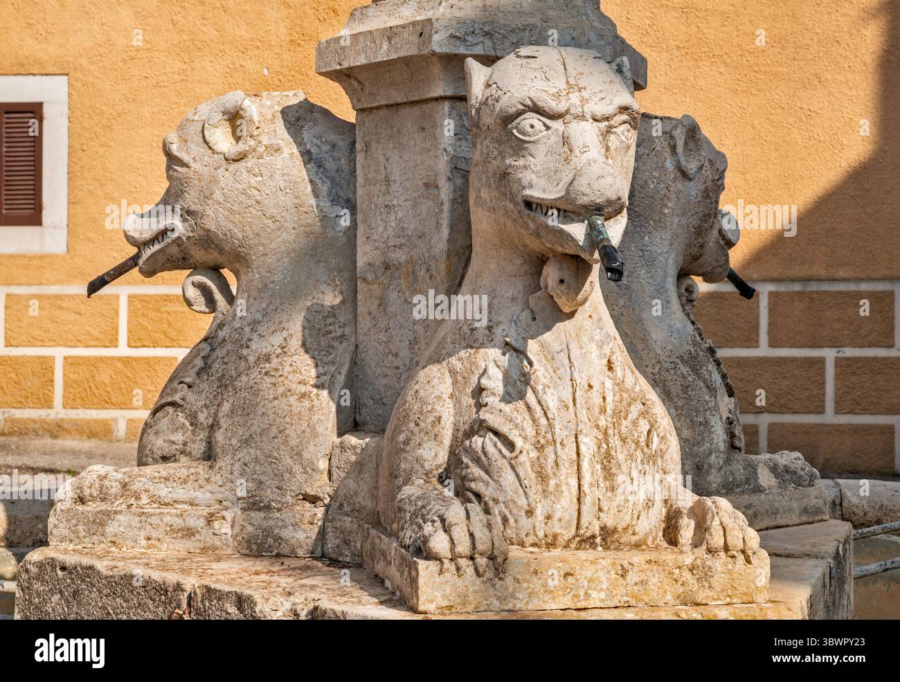 Statues at fountain at Piazza Angelantonio Cesqui, village of Abeto ...