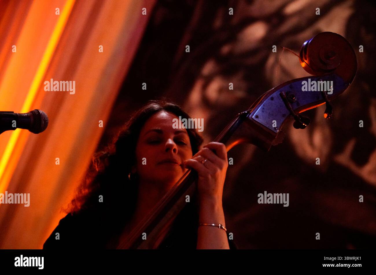 April 25, 2019, Memphis, Tennessee, USA: Memphis entertainer Amy LaVere ...