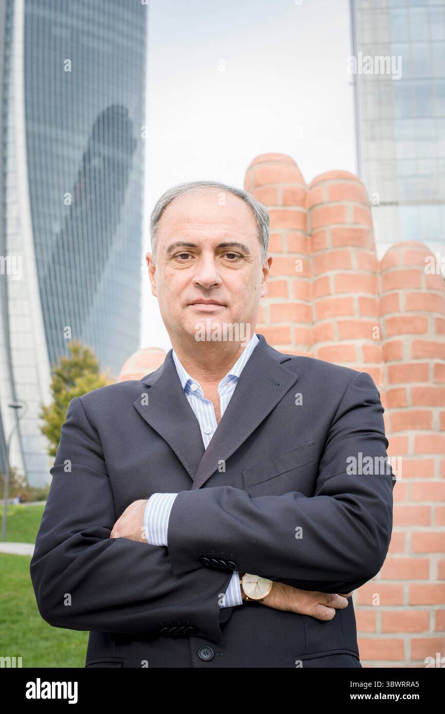Italian journalist, TV presenter and sports commentator Sandro ...