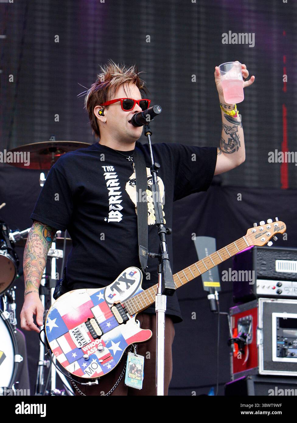 Jaret Reddick of Bowling For Soup perform on day one of the Wireless ...
