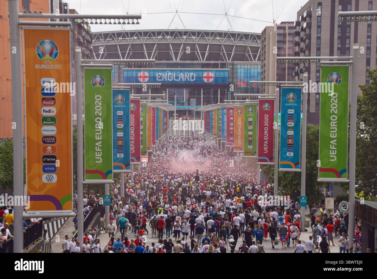 July 11, 2021, London, United Kingdom: Thousands of football fans ...