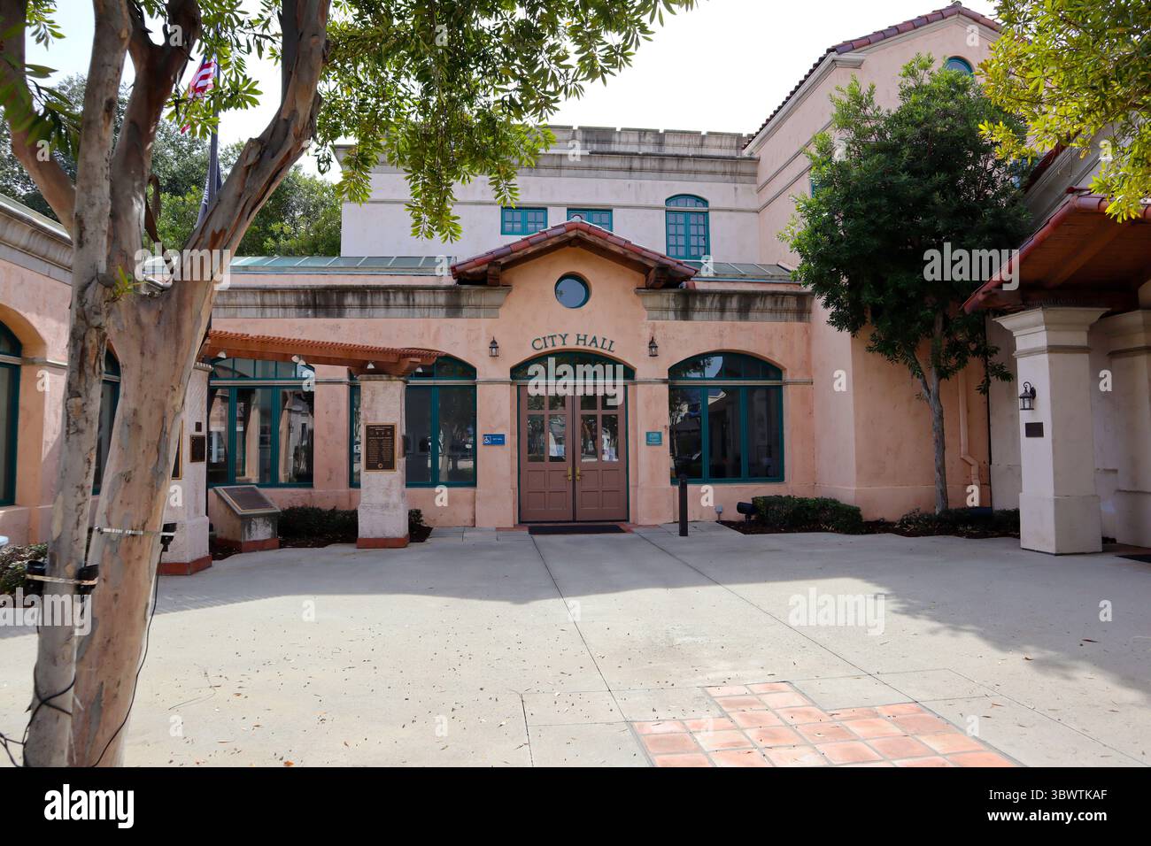Covina, California: Covina City Hall – Civic Government Building at 125 ...