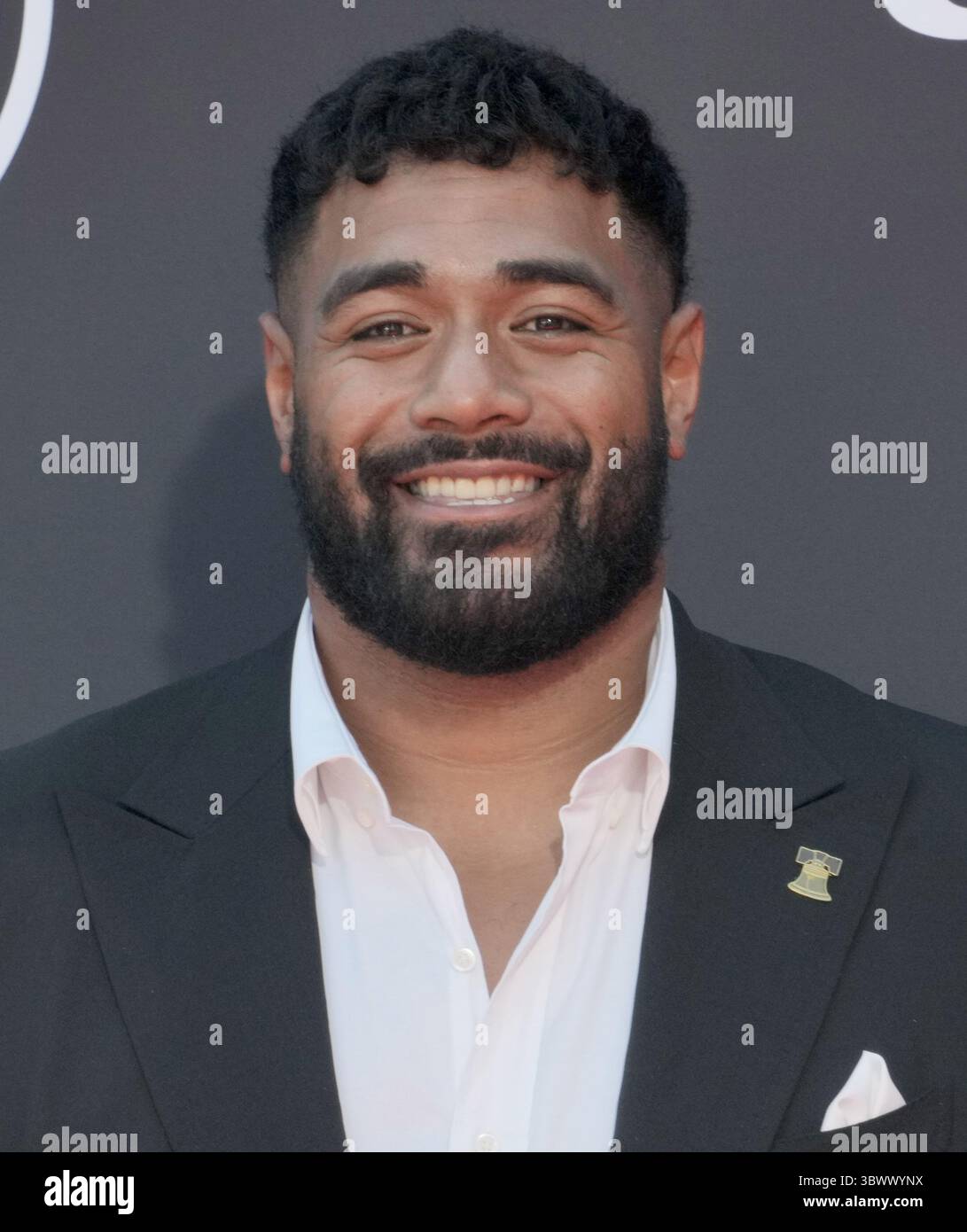 Jordan Mailata arrives at The 2025 ESPYS held at the Dolby Theatre in ...