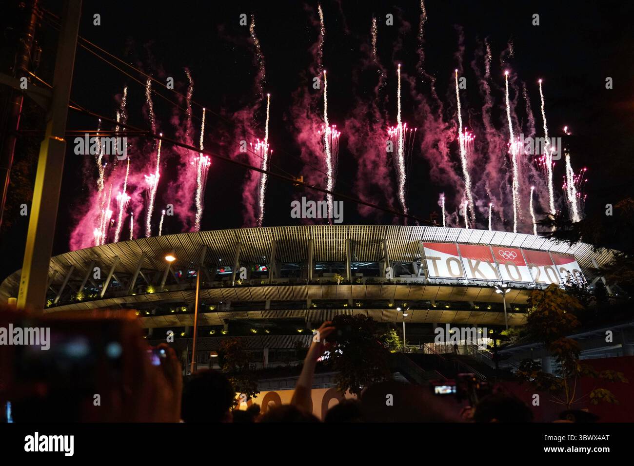 July 23, 2021, Shinjuku, Tokyo, Japan: The Tokyo Olympic stadium and ...