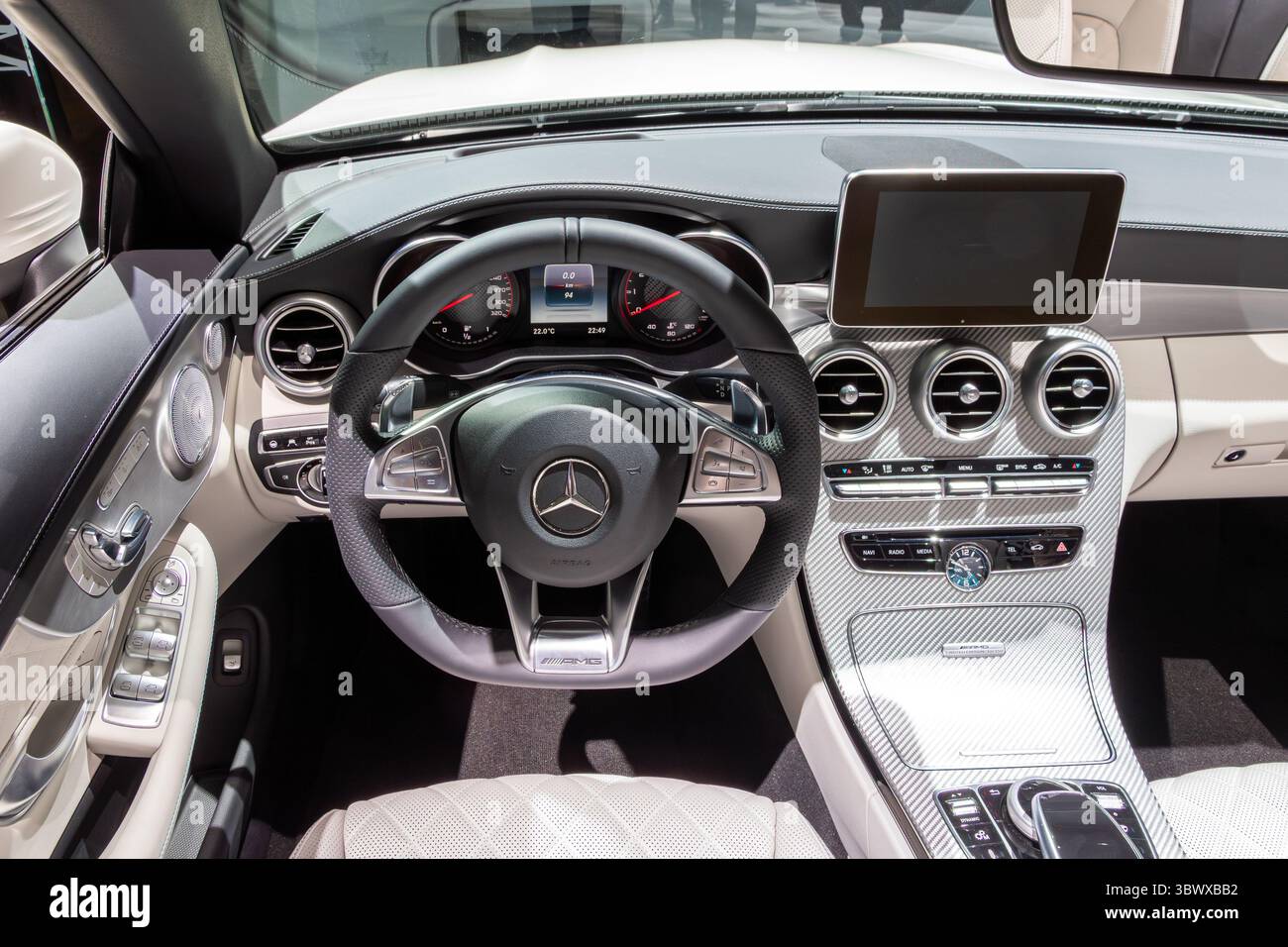 Drivers cockpit mercedes amg hi-res stock photography and images - Alamy