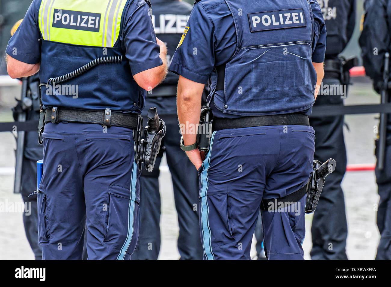 Innere Sicherheit. Polizei im Einsatz. München Bayern Deutschland ...