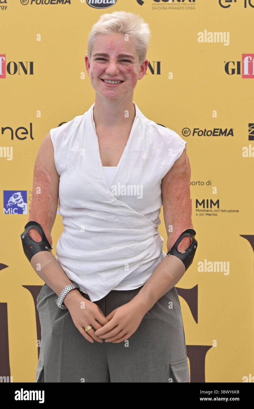 News - 17/07/2025 Bebe Vio Grandes Italian fencer and sports manager ...