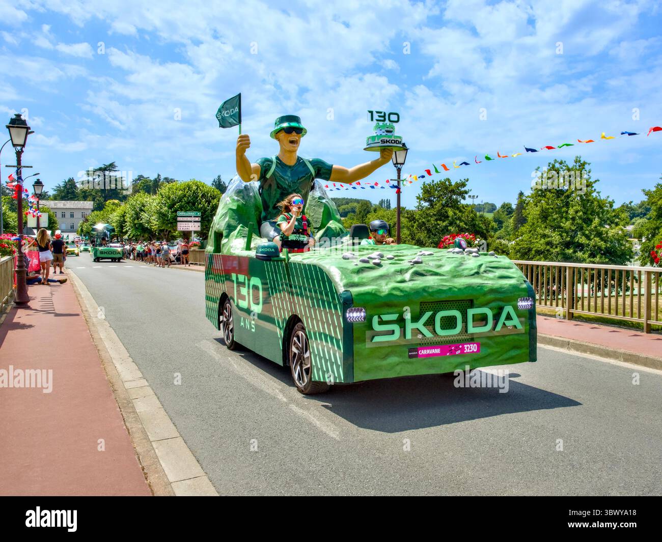 "Skoda" cars advertising publicity vehicle - part of La Caravane of the ...