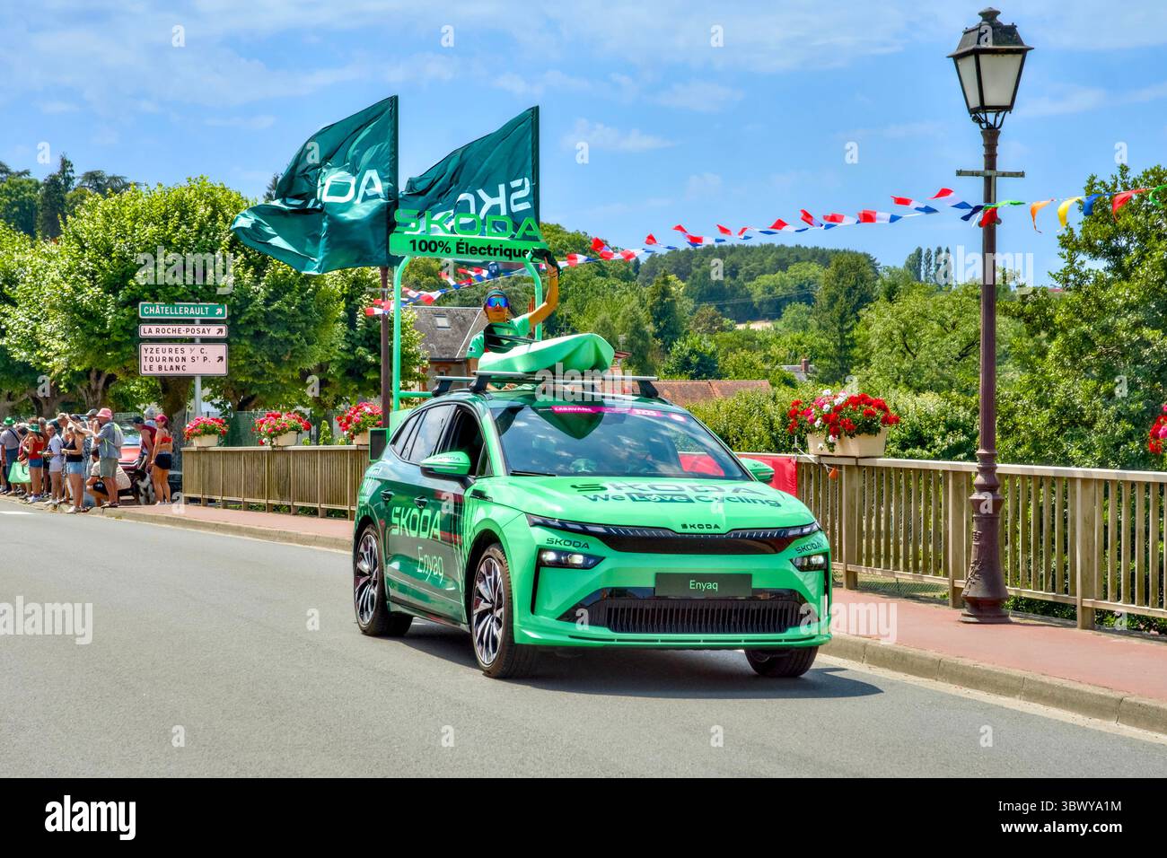 "Skoda" cars advertising publicity vehicle - part of La Caravane of the ...