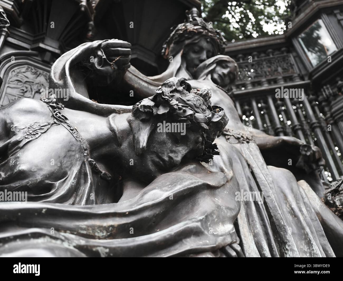 Queen Alexandra Memorial Stock Photo - Alamy