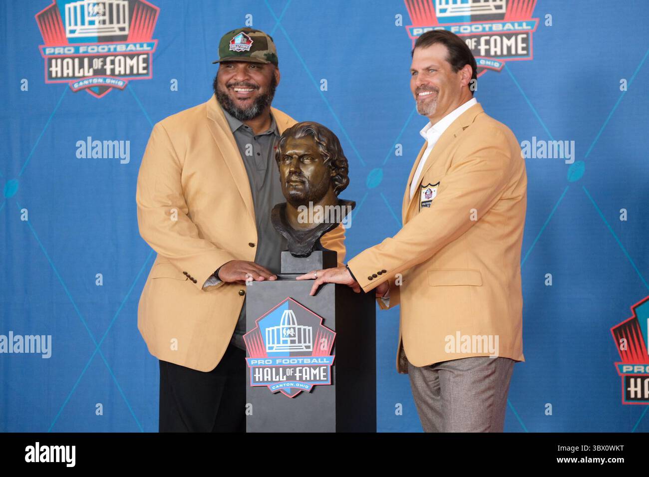 August 7th, 2021: Steve Hutchinson during the Pro Football Hall of Fame Enshrinement at Tom ...