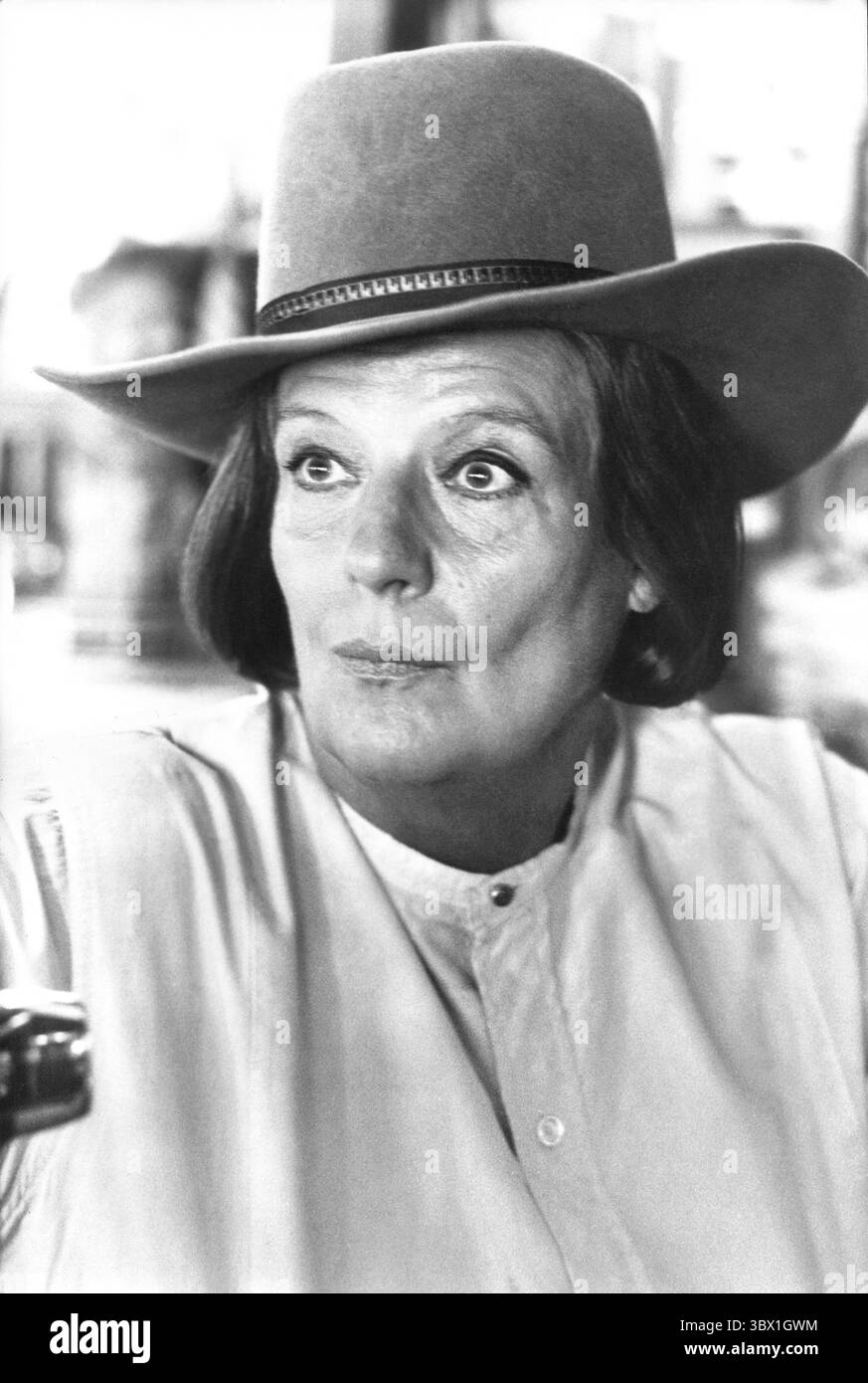 May 29, 2020, USA: Kim Stanley, Head and Shoulders Portrait, on-set of ...