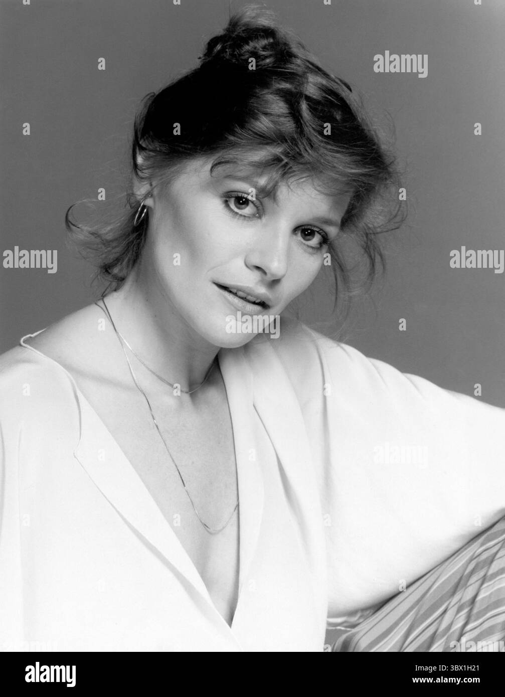 June 6, 2020, USA: Helen Shaver, Head and Shoulders Publicity Portrait ...